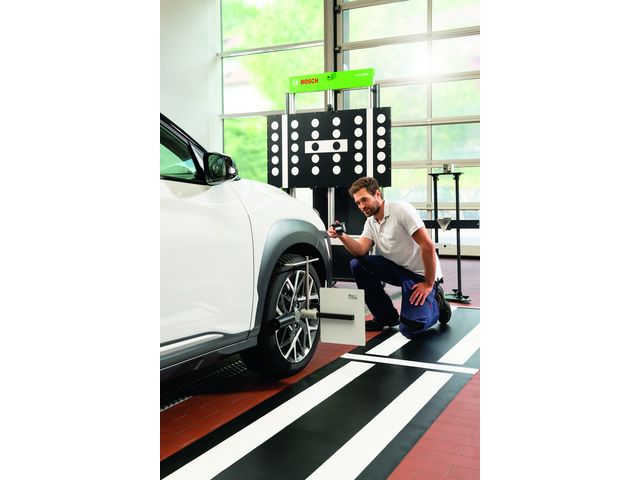 Solution de calibration pour caméras et radars | DAS 3000+ de BOSCH ...